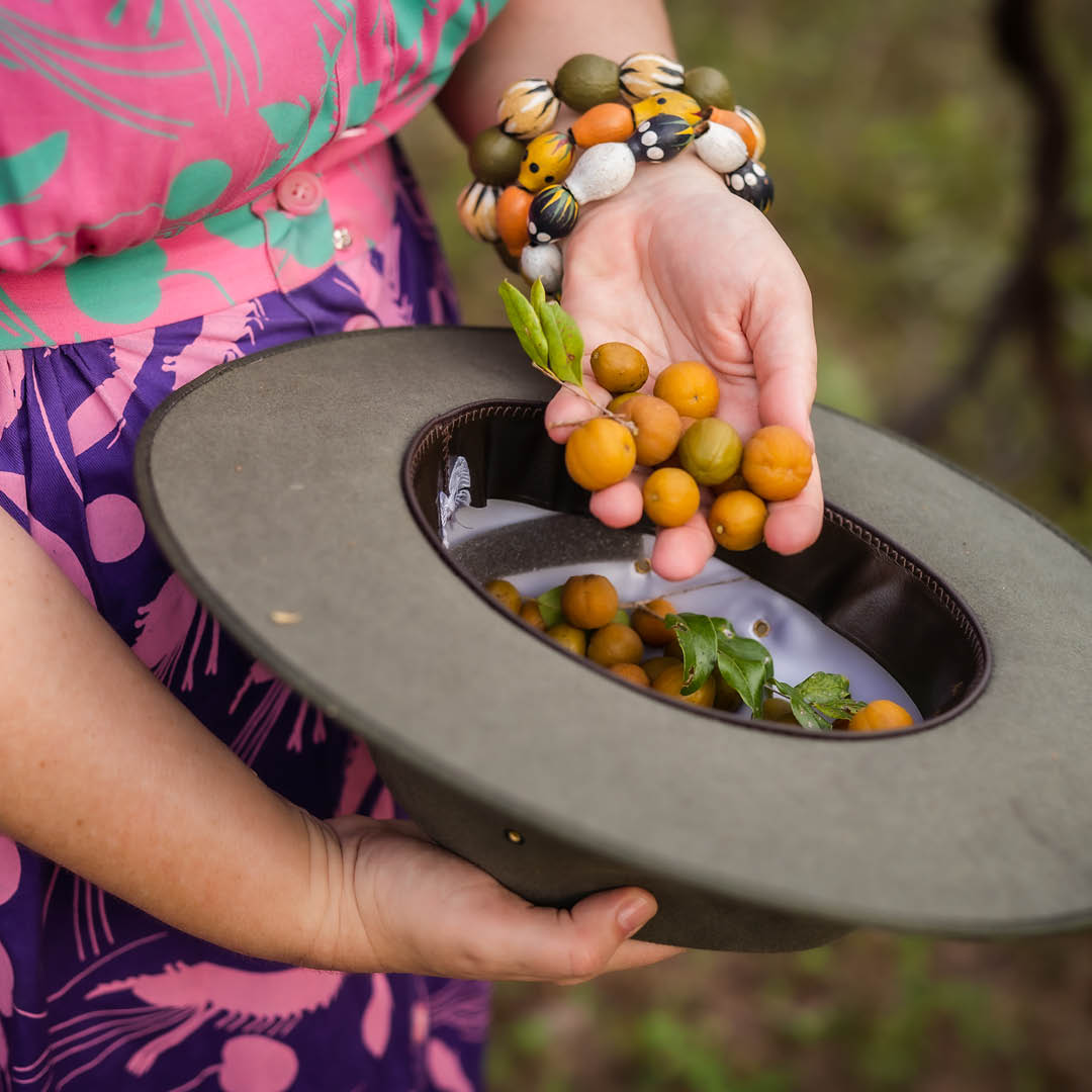 Heli-foraging – Darwin Distilling Co